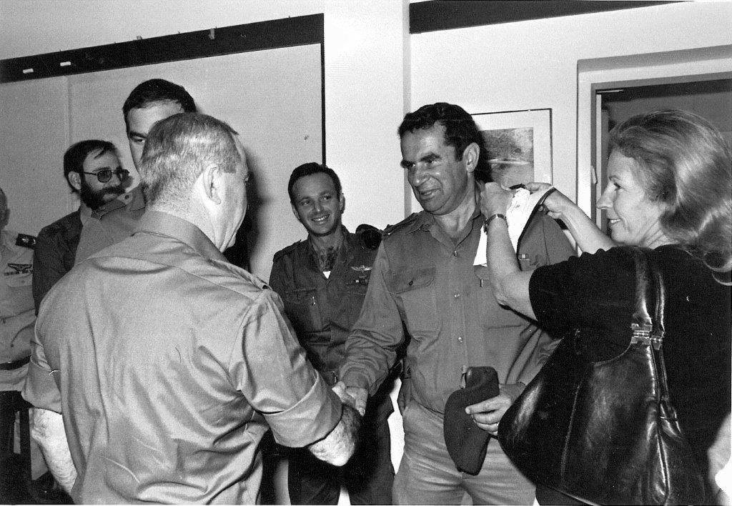 הקדשה לאחים - ד"ר רות לוינסון